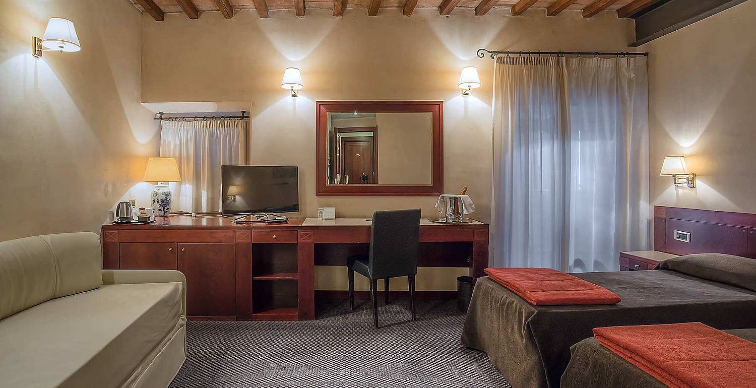 Hotel Accademia | 3 Star Hotel Rome city-center | Executive Room